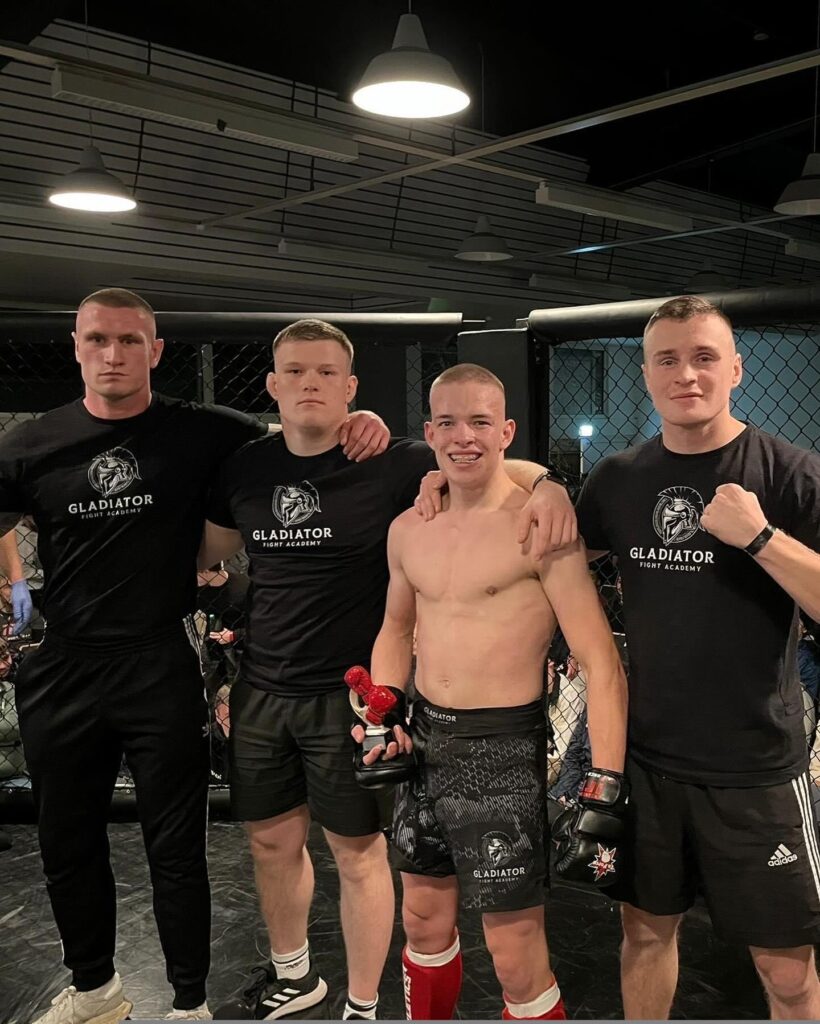 Neue Anlaufstelle für Neonazi-Hooligans – die Eröffnung der „Gladiator Fight Academy“ in Halle ...